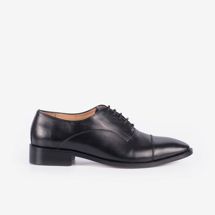 Collections – BRISTOL SHOES & SHOE FACTORY